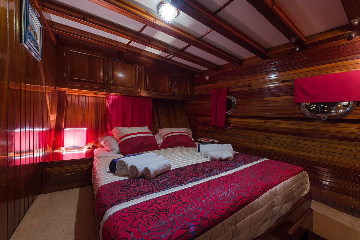 Gulet Croatia 7 cabins gulet for 14 persons