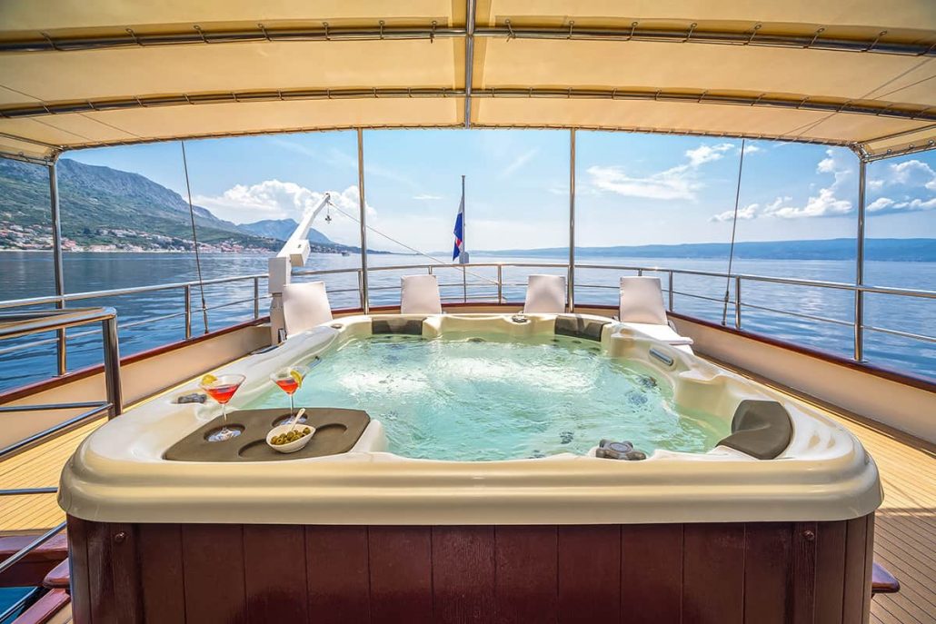 Luxury Croatia Cruises for larger groups [Top yachts]